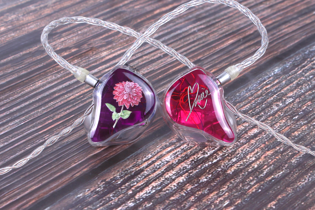 (여자)아이들 민니님의 커스텀인이어